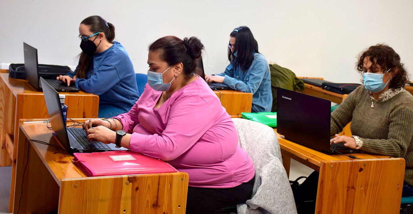 MUR Digital y MUR Rural: Itinerarios de empleo para apoyar a las mujeres